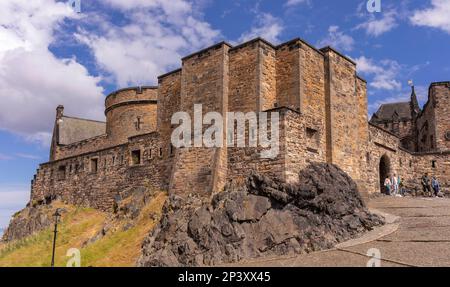 EDINBURGH, SCOTLAND, EUROPE - Edinburgh Castle, Foog's Gate at right ...