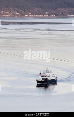 Ferry arriving at Gourock from Dunoon in Scotland Stock Photo - Alamy