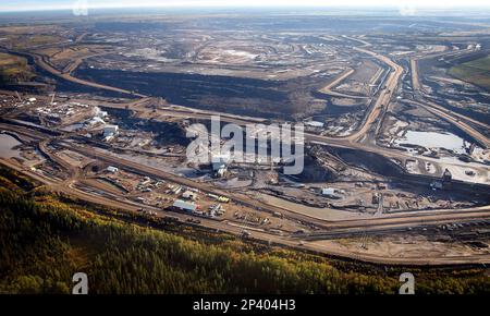 Aerial photo of Fort McMurray, Alberta, the hub of the oil sands Stock ...