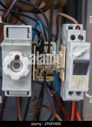 Electrical system Clamp connection Stock Photo - Alamy