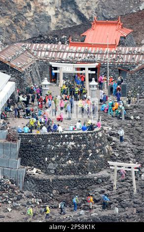 Mt. Fuji Hongu Sengen Taisha Shrine Stock Photo - Alamy