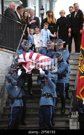 Anne Cellucci, daughter of U.S. Ambassador to Canada Paul Cellucci, and ...