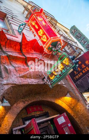 Li Po bar on Grant Street in Chinatown in San Francisco, California ...