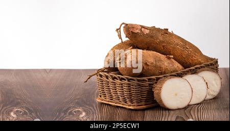 Manihot Esculenta - Fresh Organic Cassava Root Stock Photo - Alamy