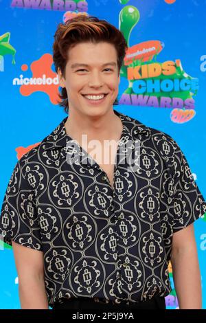 LOS ANGELES - MAR 4: Justin Derickson at the Kids Choice Awards 2023 at ...