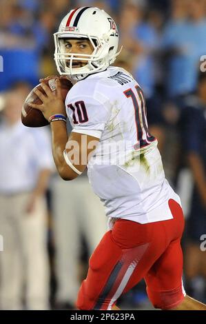 November 3 2012 Pasadena, CA..Arizona's Matt Scott #10 hands off to Ka ...