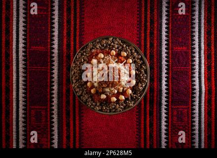 Egyptian Koshary images, Traditional Egyptian food, Delicious Koshary ...