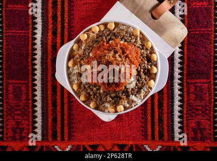 Egyptian Koshary images, Traditional Egyptian food, Delicious Koshary ...