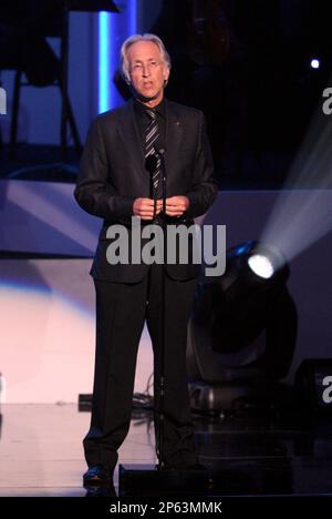Whitney Houston in Concert at the National Exhibition Centre ...