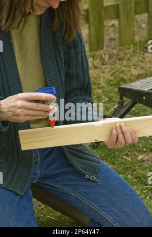 making an auricula theatre plant display shelf fixing inner shelf ...