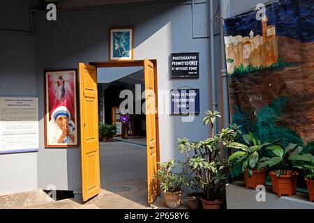 India, Kolkata, Mother Teresa house Stock Photo - Alamy