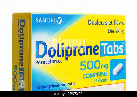 Paracetamol 500 mg tablets medication packet with patient instructions ...
