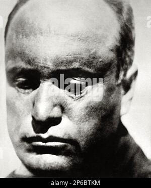 1923 ca, ITALY : The italian fascist dictator Duce BENITO MUSSOLINI ...