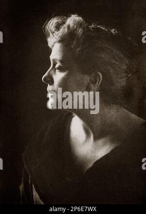 The celebrated ELEONORA DUSE ( 1858 - 1924 ). Duse are the most famous ...