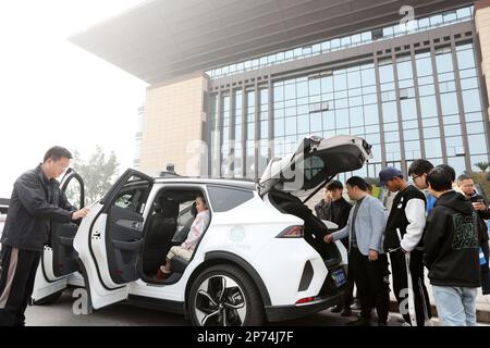CHONGQING, CHINA - MARCH 8, 2023 - Teachers and students experience a ...