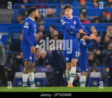 Reece James of Chelsea FC play the ball during Atalanta BC vs Chelsea ...