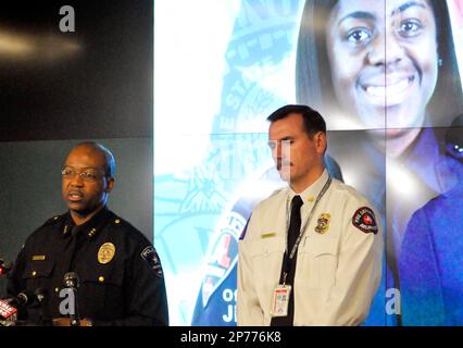 Arlington, Texas, Police Chief Theron Bowman salutes Arlington Officer ...