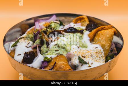 Samosa Chaat: Indian Pakistani Street Food Vegetarian Snack. Made with ...