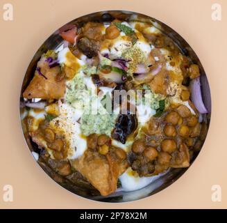 Samosa Chaat: Indian Pakistani Street Food Vegetarian Snack. Made with ...