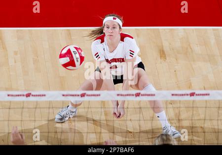 Wisconsin Badgers Annemarie Hickey (4) hits the ball during an NCAA ...