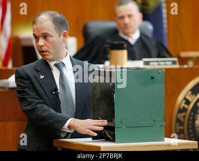 A mock-up of the bomb that Bruce Turnidge and his son, Joshua Turnidge ...