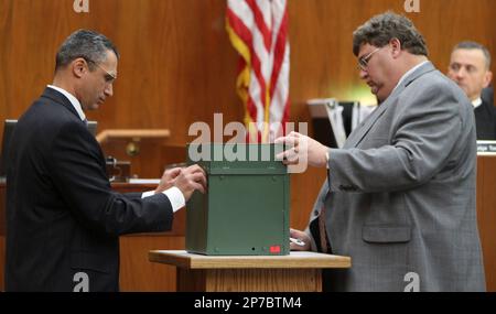 A mock-up of the bomb that Bruce Turnidge and his son, Joshua Turnidge ...