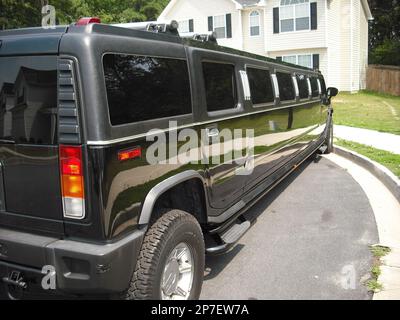 Hummer H2 stretch limo from the Limo Club Exceptional company at Mount ...