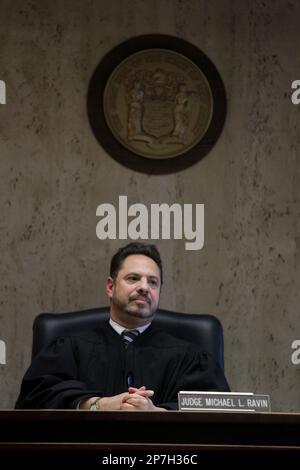 Judge Michael Ravin presides at the trial of Rodolfo Godinez at the ...