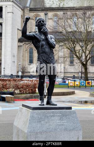 staue of belfast boxer rinty monaghan the first world champion from ...