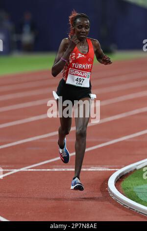 Yasemin Can winner of the Women's 100000m final at the European ...
