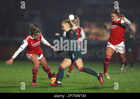 Liverpool's Ceri Holland (left) and Arsenal's Frida Maanum (right ...