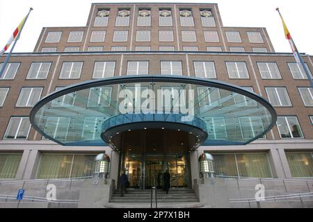 Head office of Royal Dutch Shell in the Hague, the Netherlands Stock ...