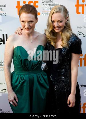 AMANDA SEYFRIED, JULIANNE MOORE, CHLOE, 2009 Stock Photo - Alamy