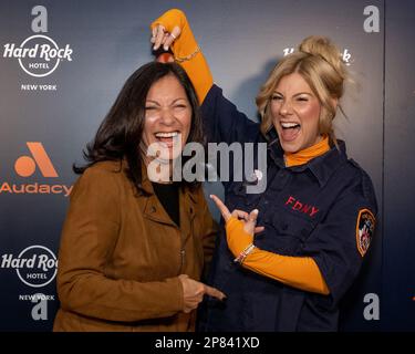 Jill Miskanic and Jax arrive on the red carpet for Audacy’s “Leading ...