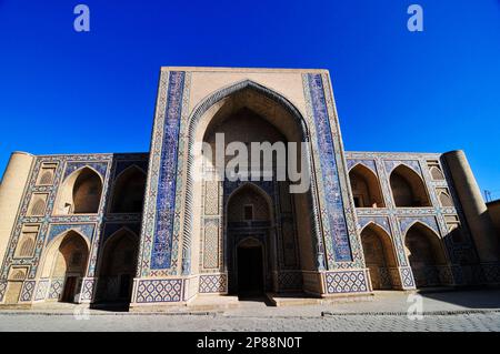 Ulugbek medressa in Bukhara, Uzbekistan Stock Photo - Alamy