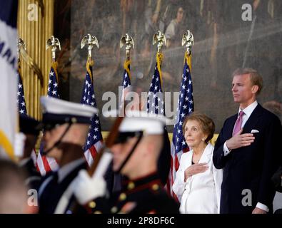 Ronald and Nancy Reagan Statue at The Ronald Reagan Presidential ...