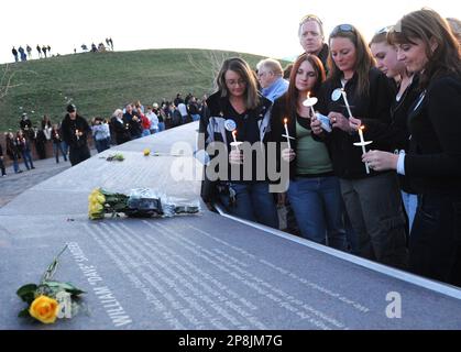Julia Bernzott, left, niece of Dave Sanders, Mallory Sanders, grand ...