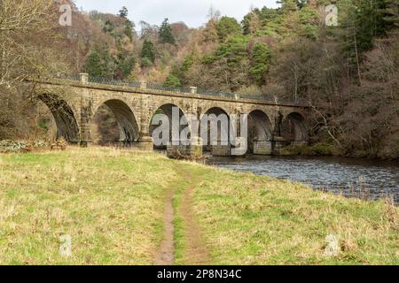 Neidpath Viaduct over the River Tweed near Peebles Stock Photo - Alamy