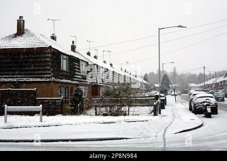 Housing in snowy weather, Warwick, Warwickshire, UK Stock Photo - Alamy