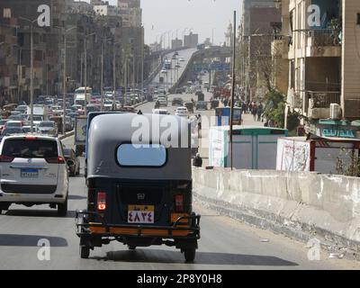 Auto rickshaw , auto, auto rickshaw taxi, baby taxi, pigeon, bajaj ...