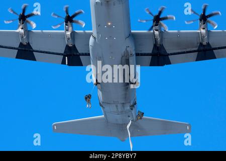 U.S. Army Paratroopers assigned to the 19th Special Forces Group ...