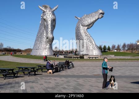 Falkirk, Scotland, UK. 10th March 2023. Overnight snowfall clears and ...