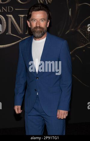 Dean Lennox Kelly attends the arrivals of Netflix Shadow and Bone ...