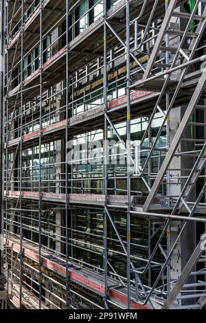 Scaffolding: Scaffolded high rise building (Germany Stock Photo - Alamy