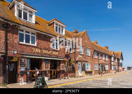 England, Kent, Folkestone, The Ship Inn Pub Stock Photo - Alamy