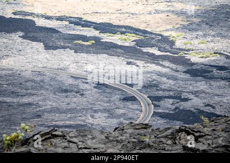 View from Kealakomo Overlook, Hawai'i Volcanoes National Park, Big ...