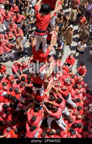 Colla Joves Xiquets de Valls after the fall of the human tower ...
