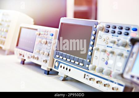 Oscilloscope spectrum analyzer in store exhibition Stock Photo - Alamy