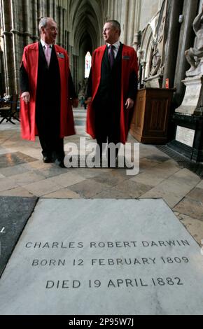 Charles Darwin's Grave Stock Photo - Alamy