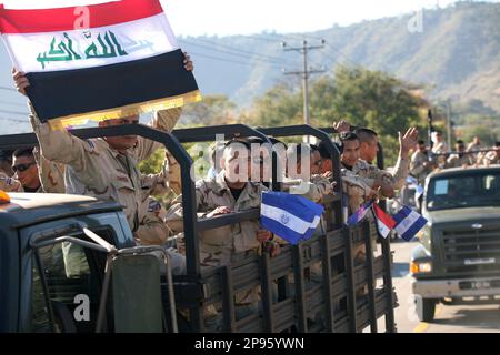 Soldiers of the Cuscatlan Battalion from the Salvadorian army shout ...